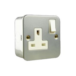 1 Gang Metal Switched Socket